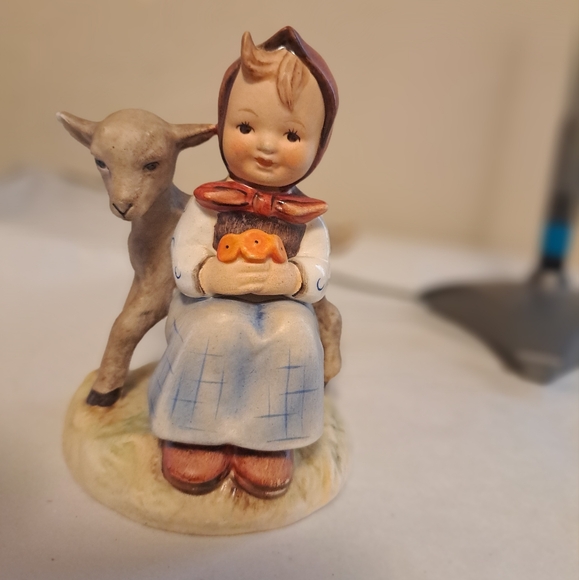 Hummel | Accents | Hummel Rare Tmk 2 Good Friends Girl With Lamb 82 ...